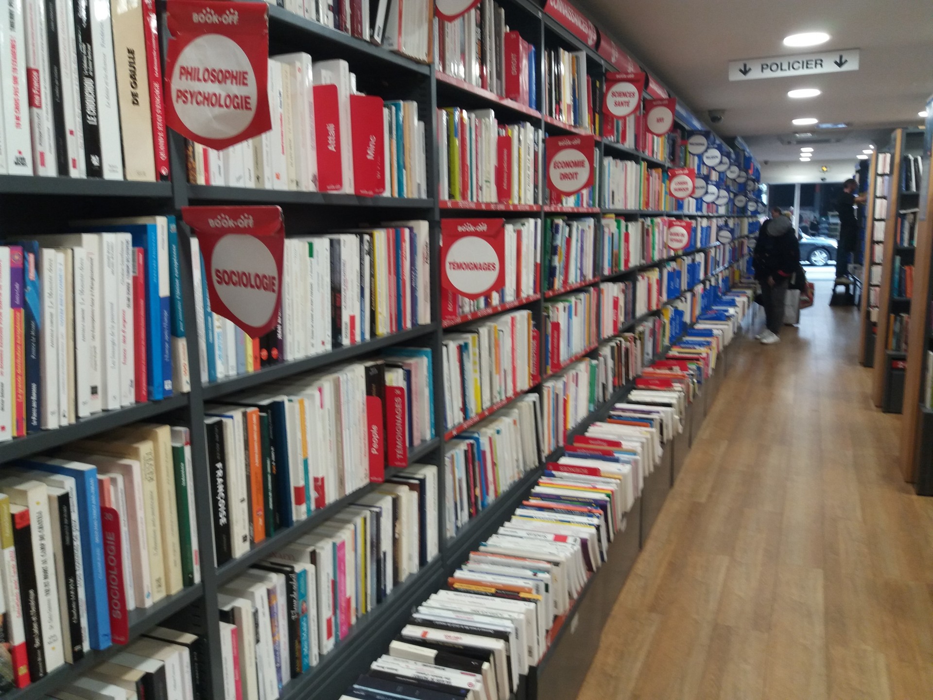 BOOK OFF - Livros baratos em Paris - Fui Pra Europa